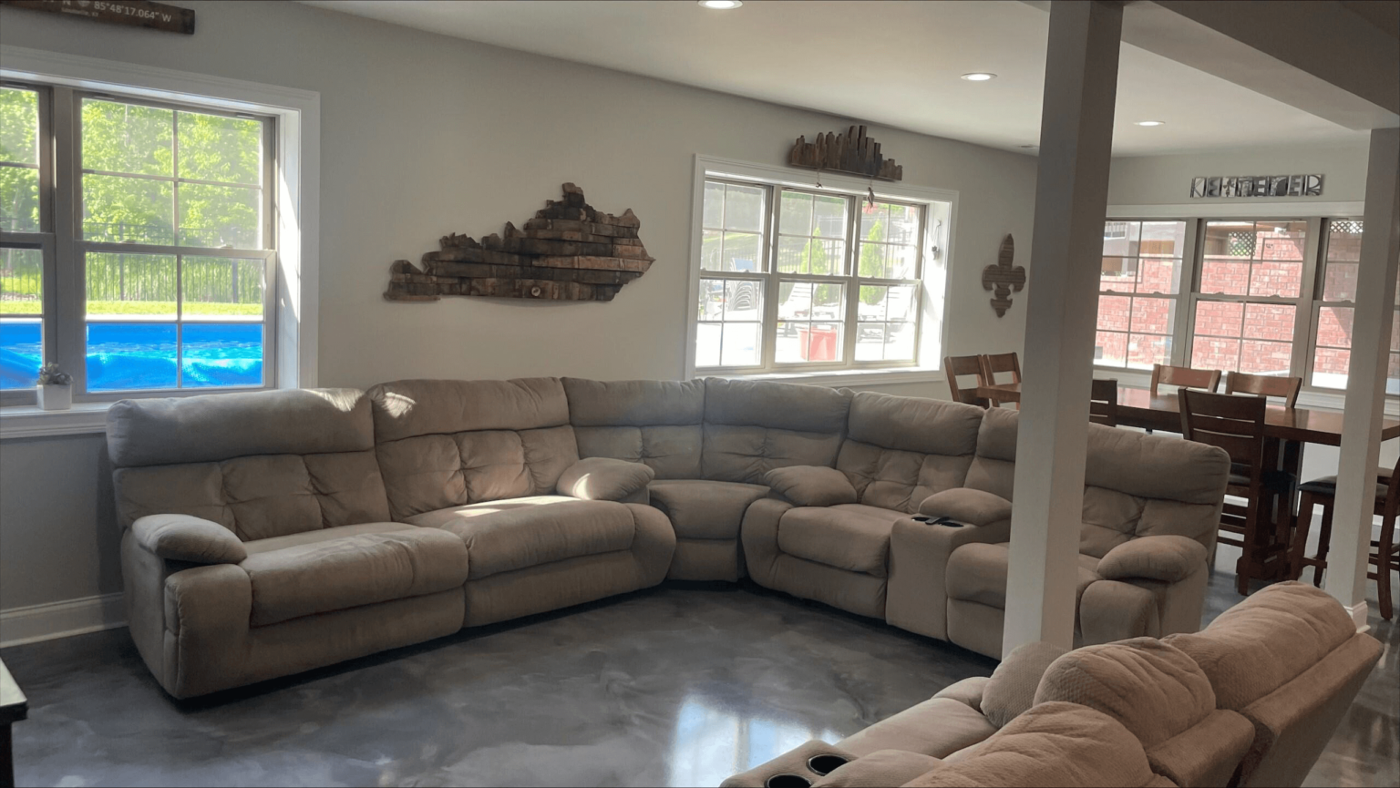 8109 Bella Woods | Louisville, Kentucky. Derby Home RentalLouisville ...